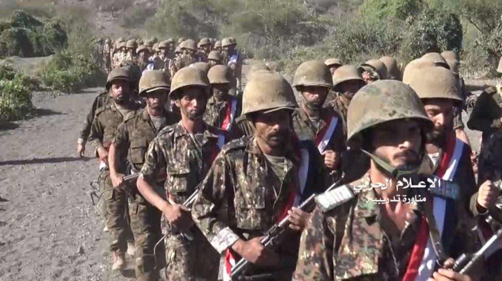 Video: New military batch graduates, carries out military maneuver ...