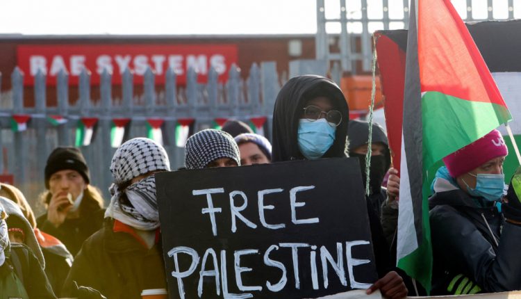 Protesters block entrance to BAE factory in UK due to war on Gaza ...